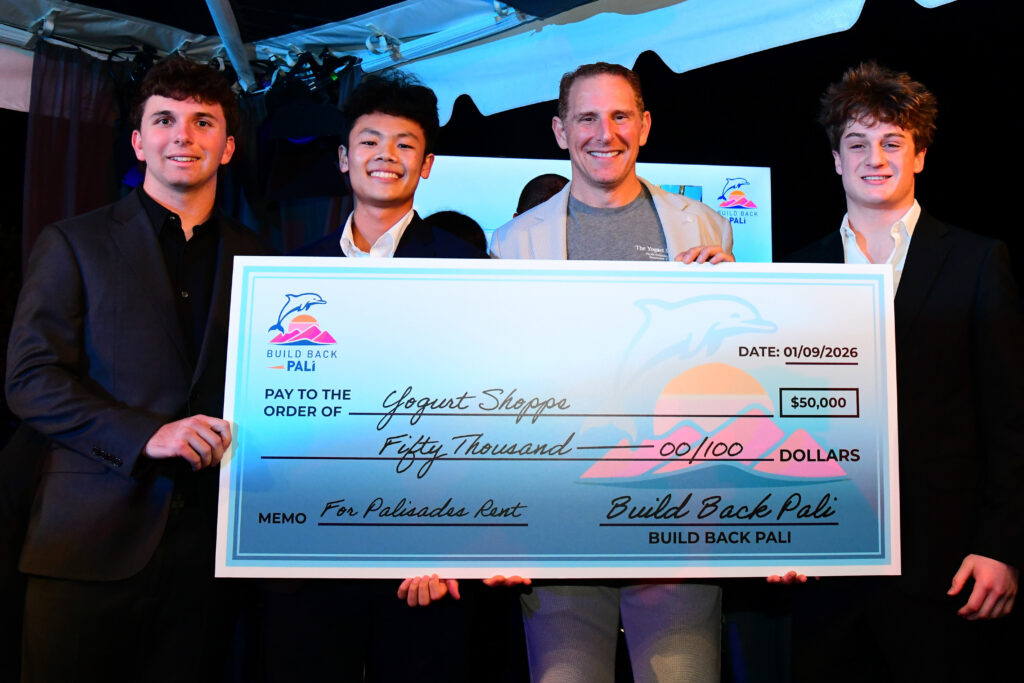 Cohen, Fullmer, Yoon Present Palisades’ Businesses $250,000 | Circling ...